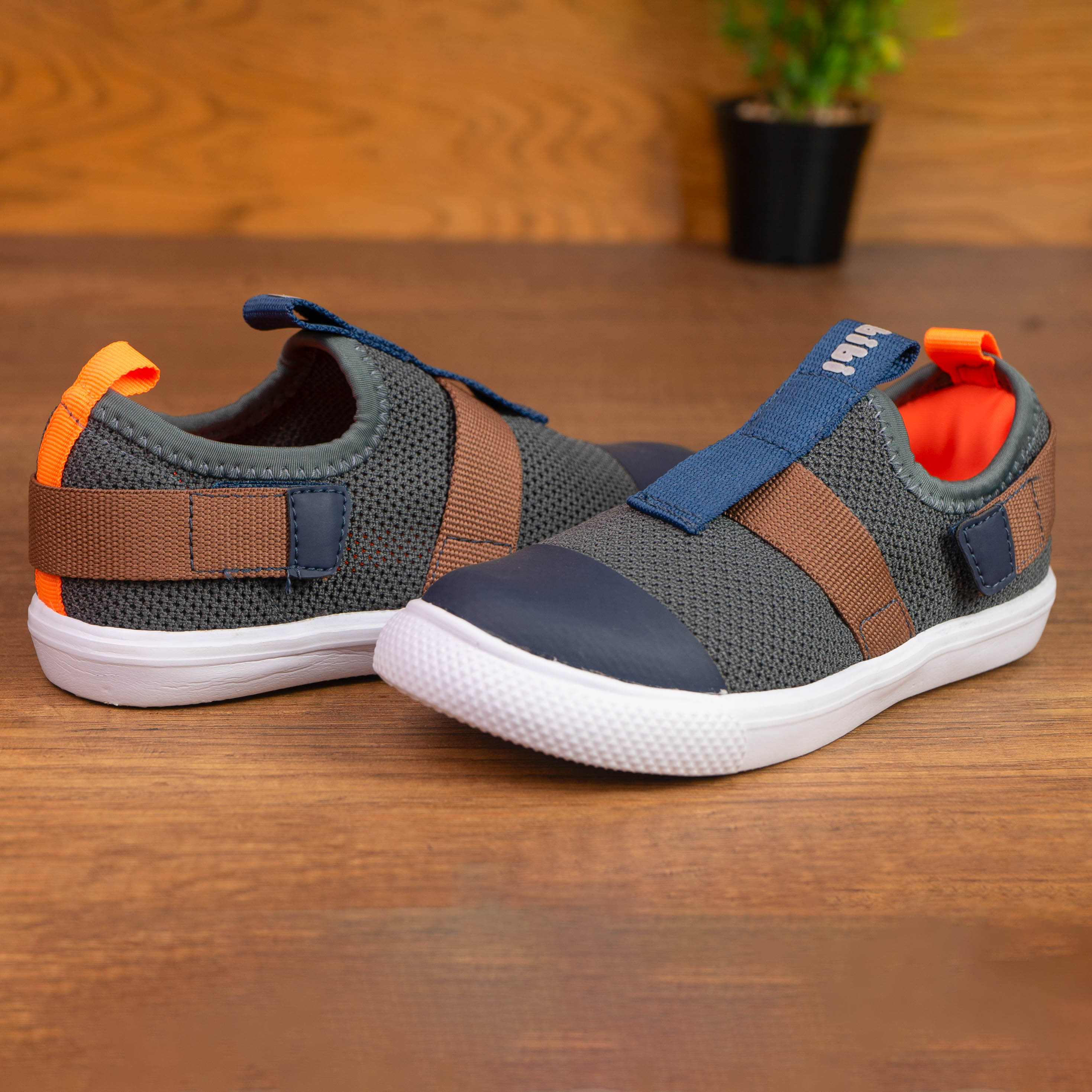 Footzone Algérie - Chaussures et vêtements pour hommes, femmes et ...